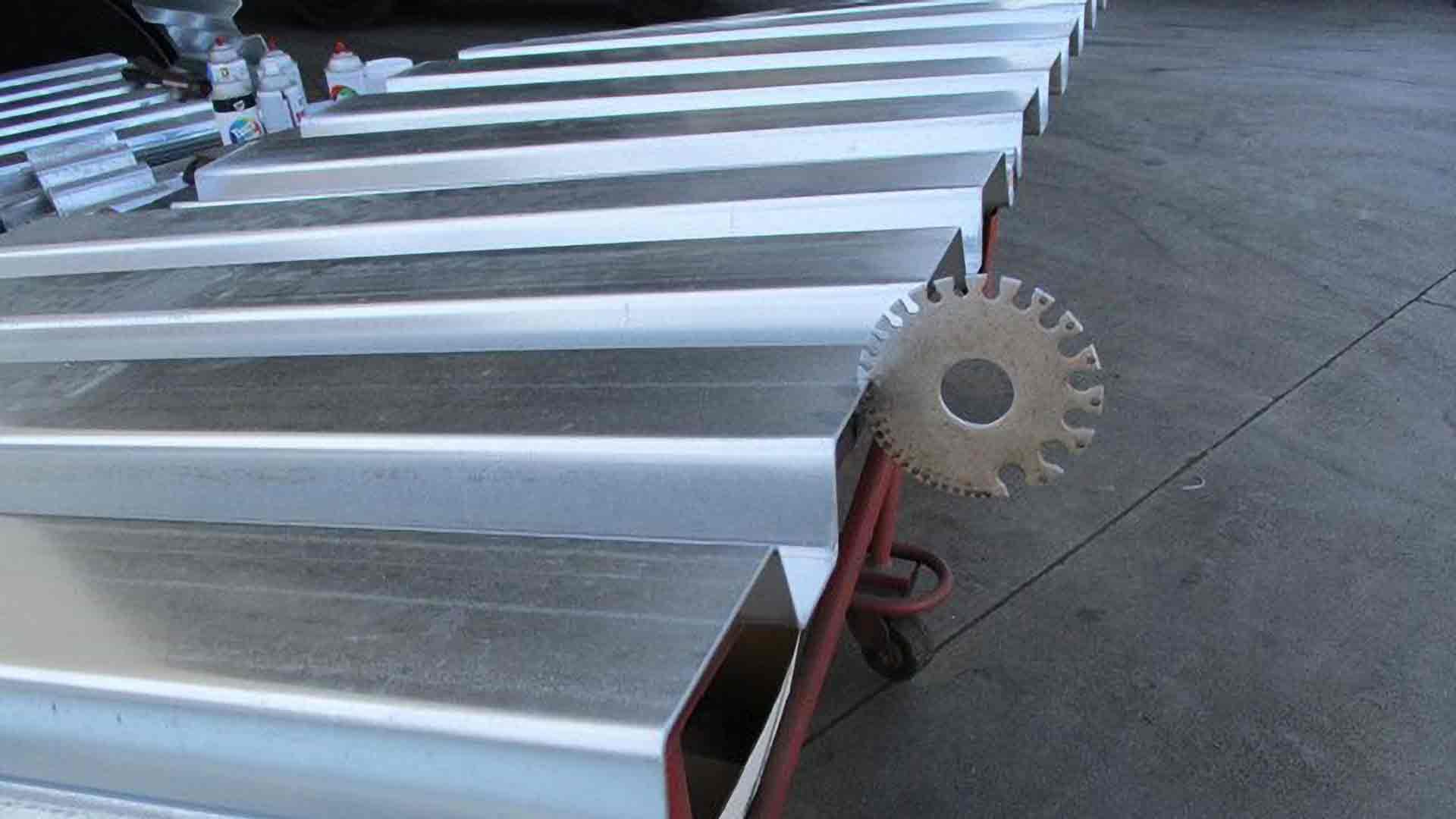 What Gauge is Metal Decking? Common Metal Deck Thicknesses